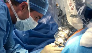 ROSA Brain Provides Guidance for Neurosurgeons - Vanderbilt Discover
