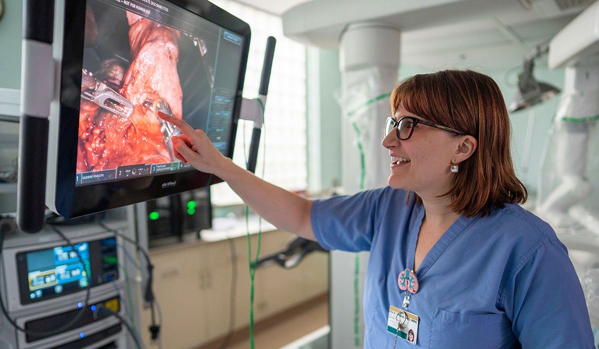 Discoveries in Medicine - Bringing Robotic Surgery into Residency Training