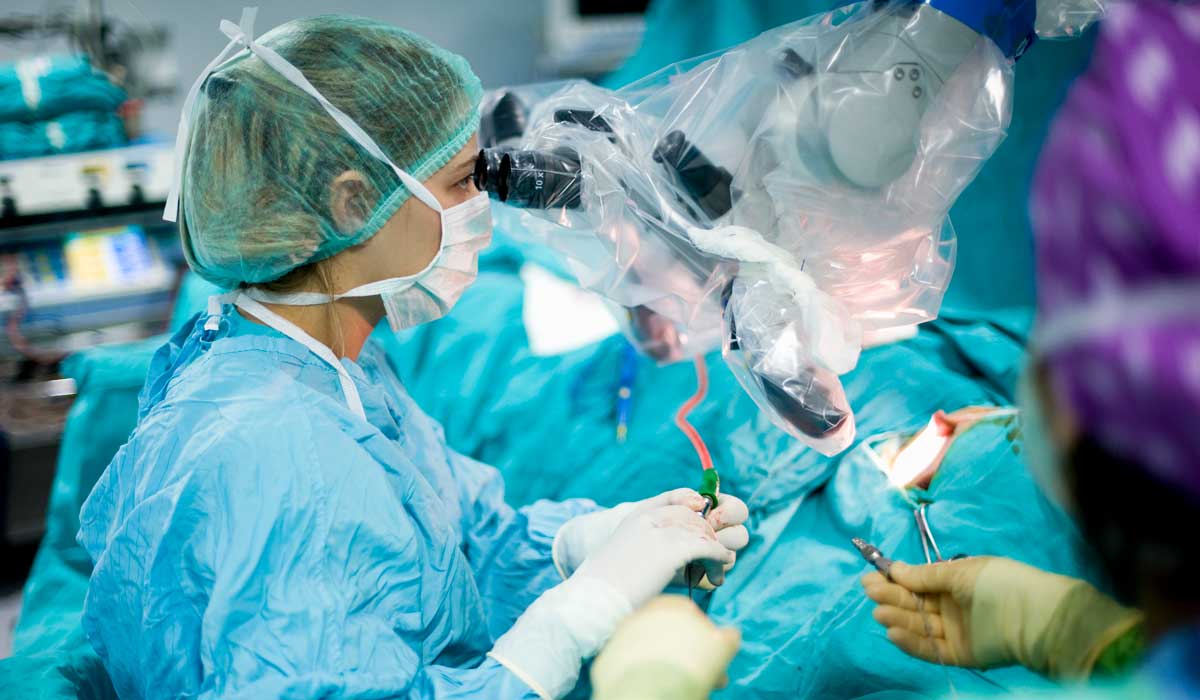 Discoveries in Medicine - New Generation of Physicians Takes on ...